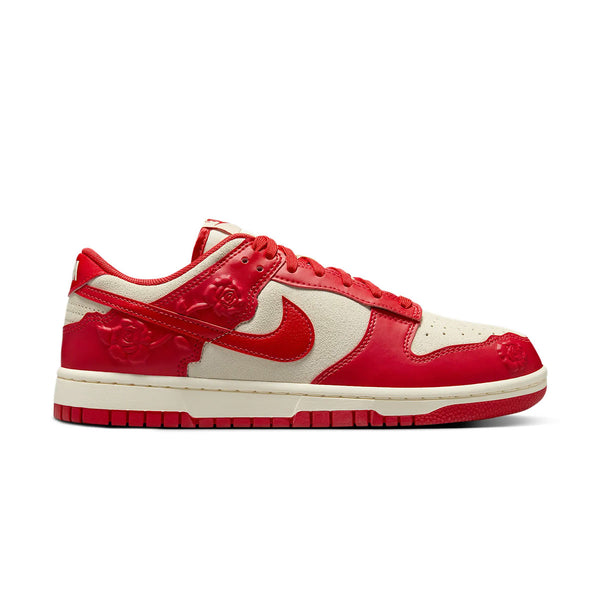 Nike Wmns Dunk Low 'Red Roses' – Limited Edt