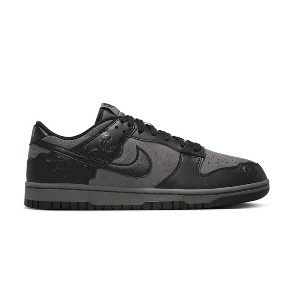 Nike Wmns Dunk Low 'Black Roses' – Limited Edt