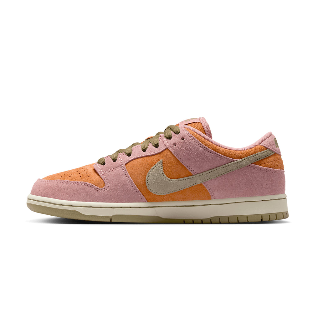 Nike SB Dunk Low 'Red Stardust'