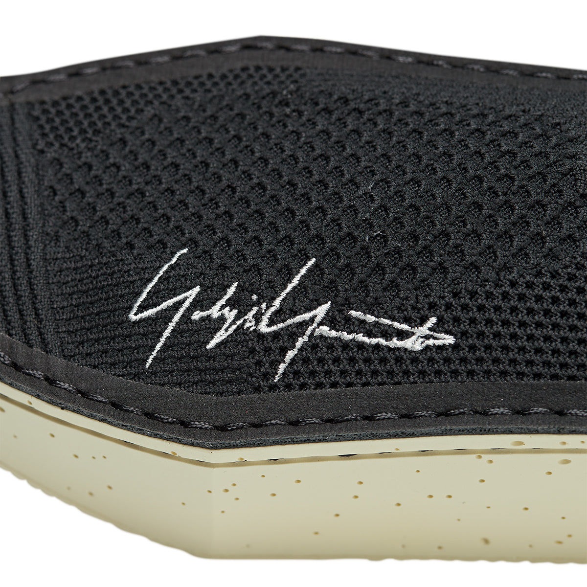 Y-3 Kyasu Slip-On 'Black' – Limited Edt